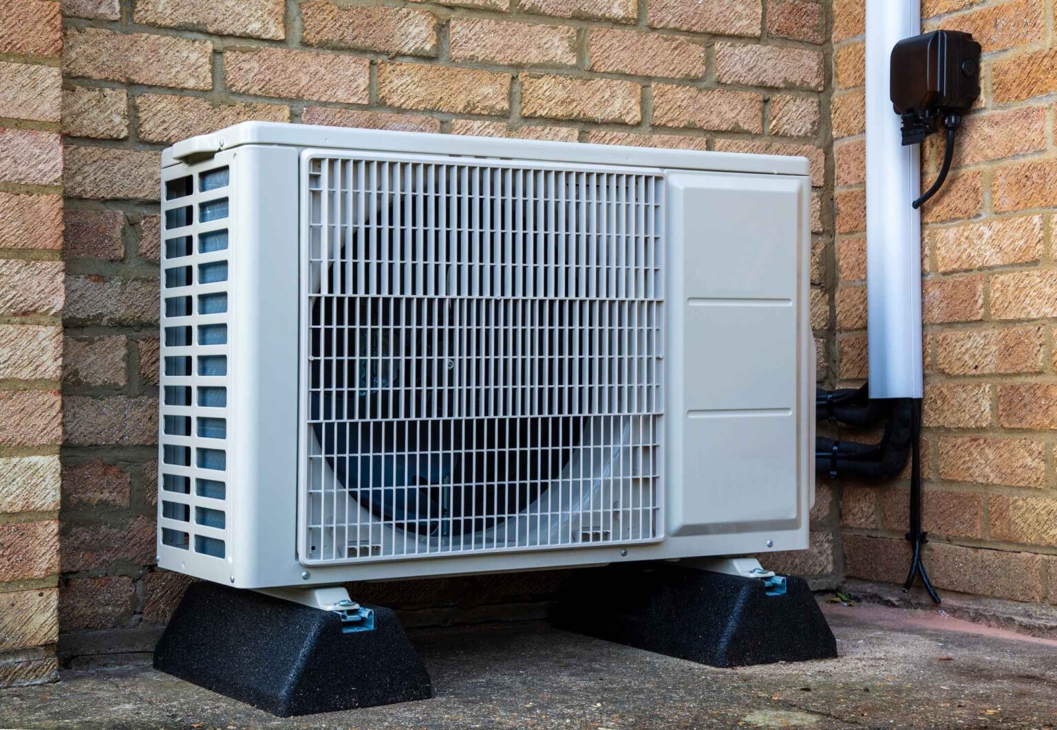 Why Heat Pumps are Popular in NC & How They Handle Cold | Comfort First ...